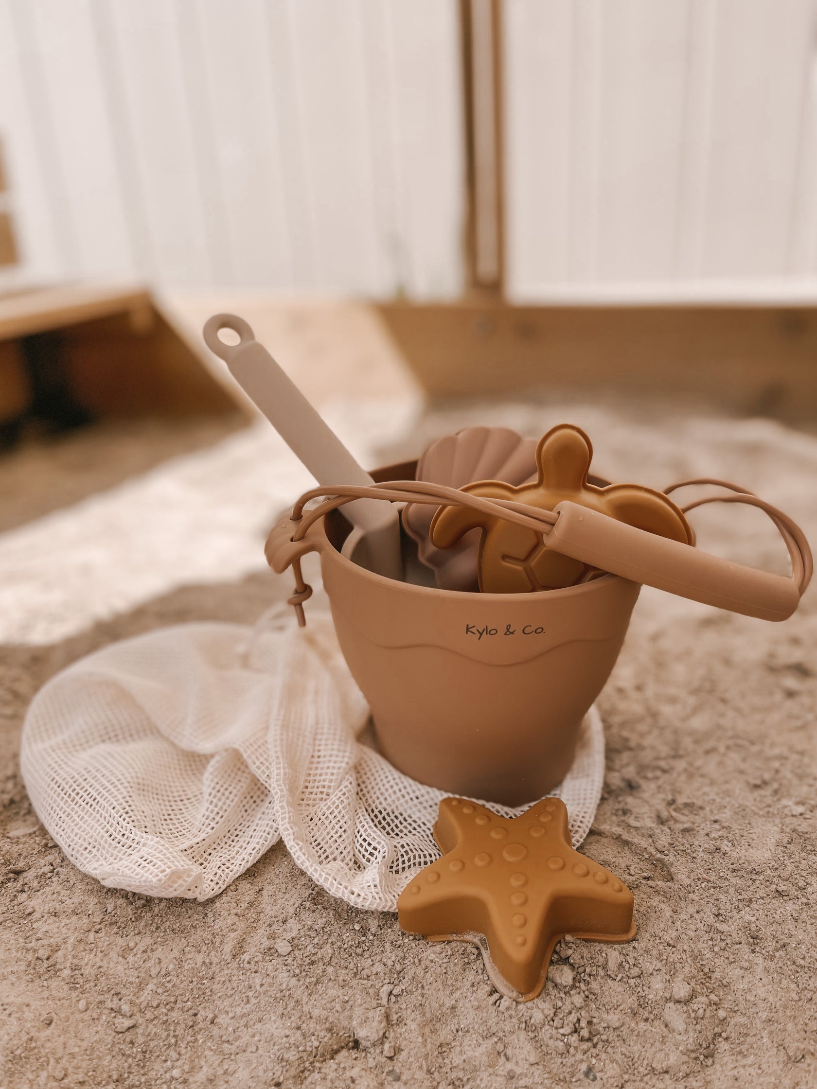 Sand Castle Bucket and Shovel Set | Beach Bucket Set | Kylo and Co.